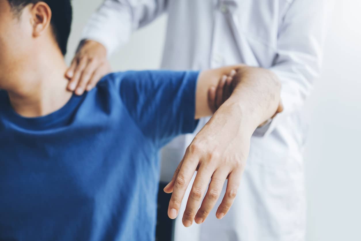 What Does Shoulder Bursitis Feel Like? - Heiden Orthopedics